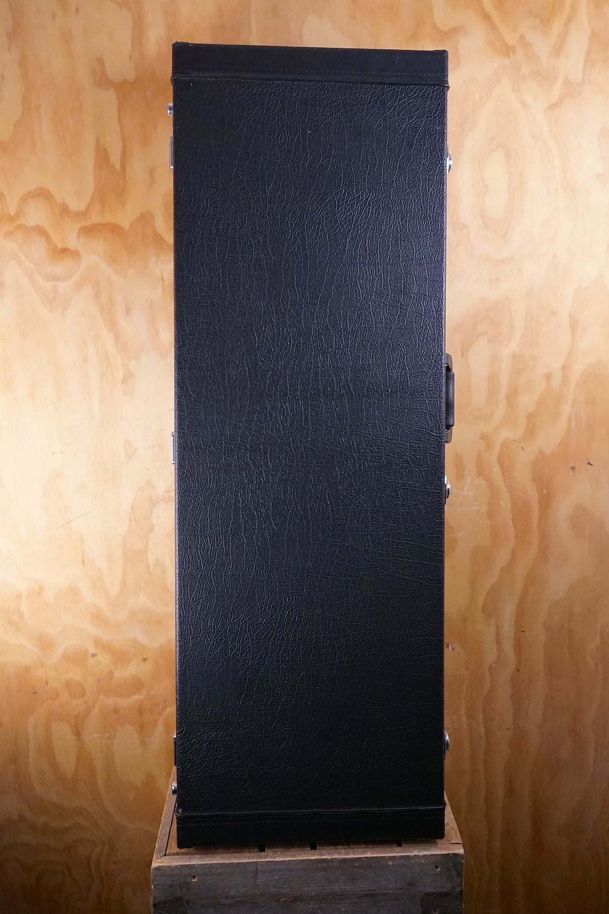 Black Tolex electric guitar hardcase, (Used) — Fair Deal Music