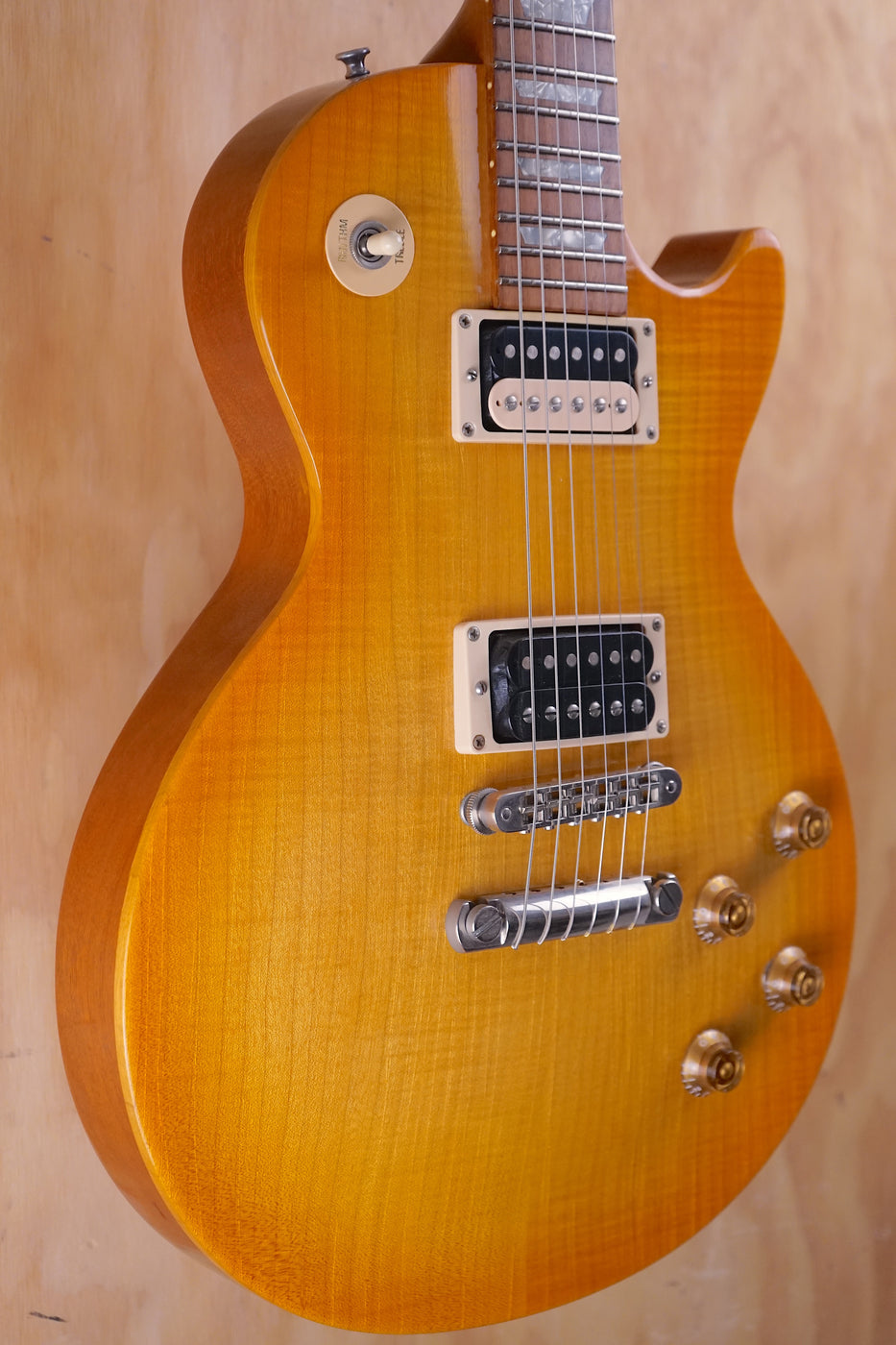 2000 Gibson Gary Moore Signature Les Paul Electric Guitar, (Used ...