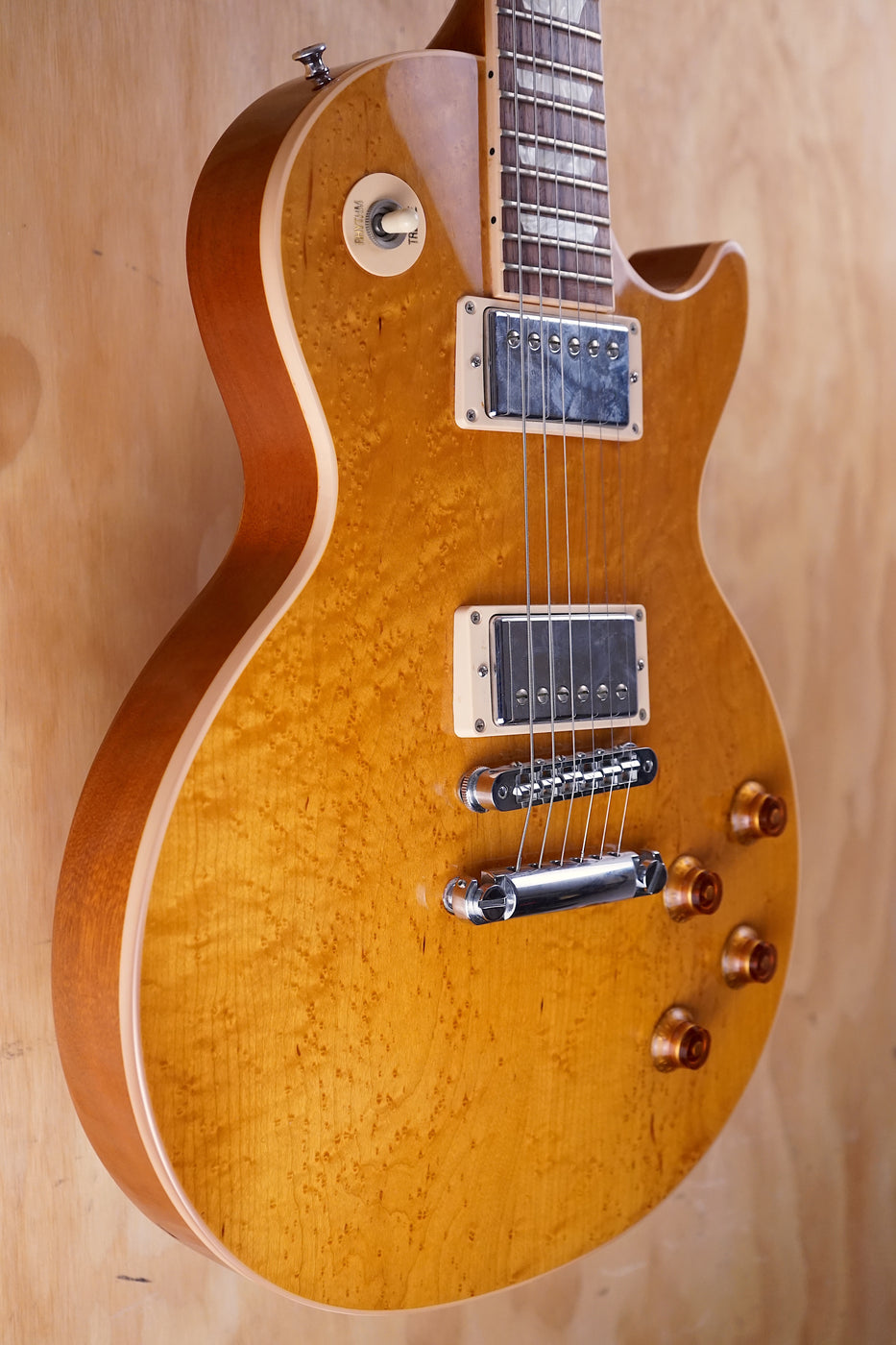 Gibson Les Paul Standard with a Natural Birdseye Maple Top, (Used ...