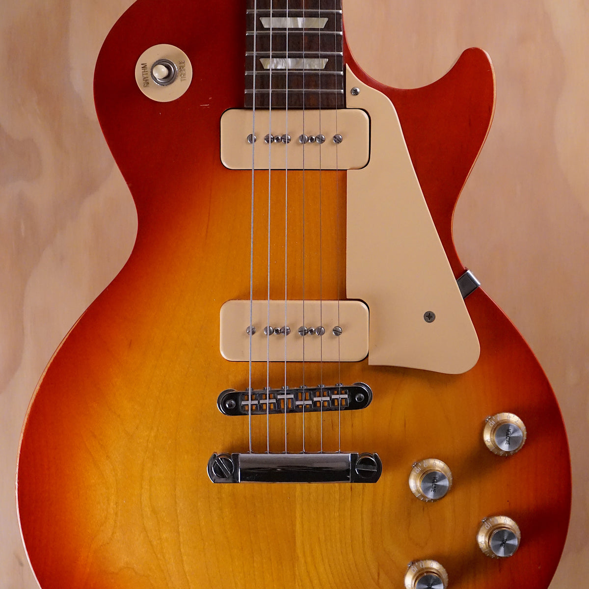 Gibson Limited Edition Les Paul '60s Studio Tribute P90 Worn Cherry Bu ...